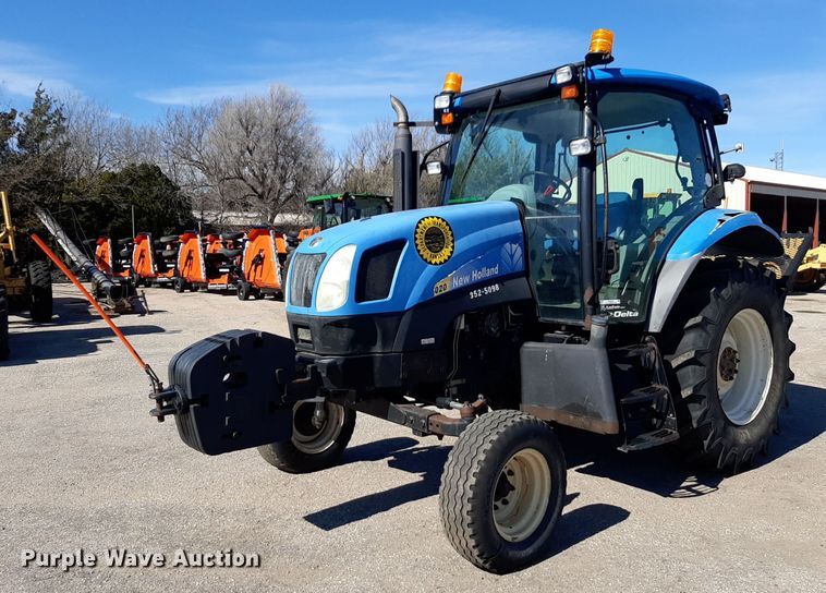 2008 New Holland T-6020 tractor in Hutchinson, KS | Item NU9376 sold ...