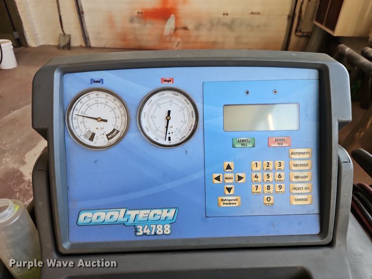 Robinair Cooltech 34788 refrigerant recovery recycling machine in ...