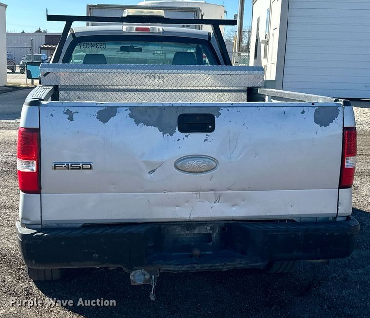 2007 Ford F150 pickup truck in Chanute, KS | Item OJ9519 sold | Purple Wave