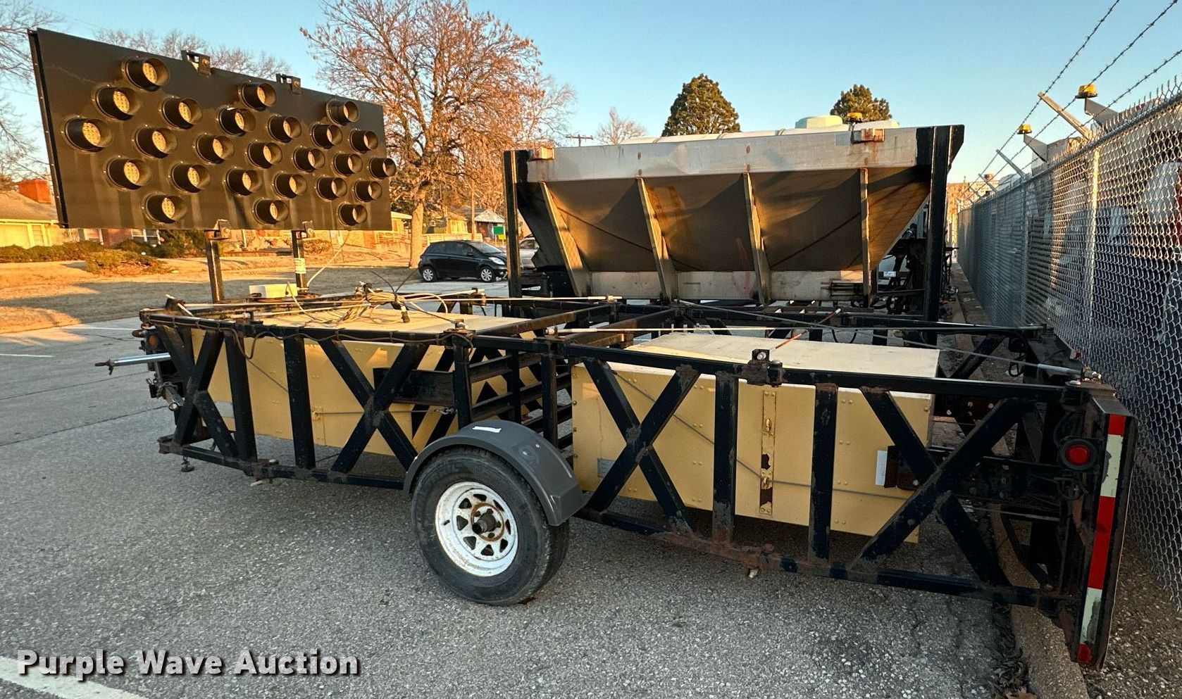 2008 Energy Absorption Systems Safe-Stop TMA9000 crash attenuator in ...