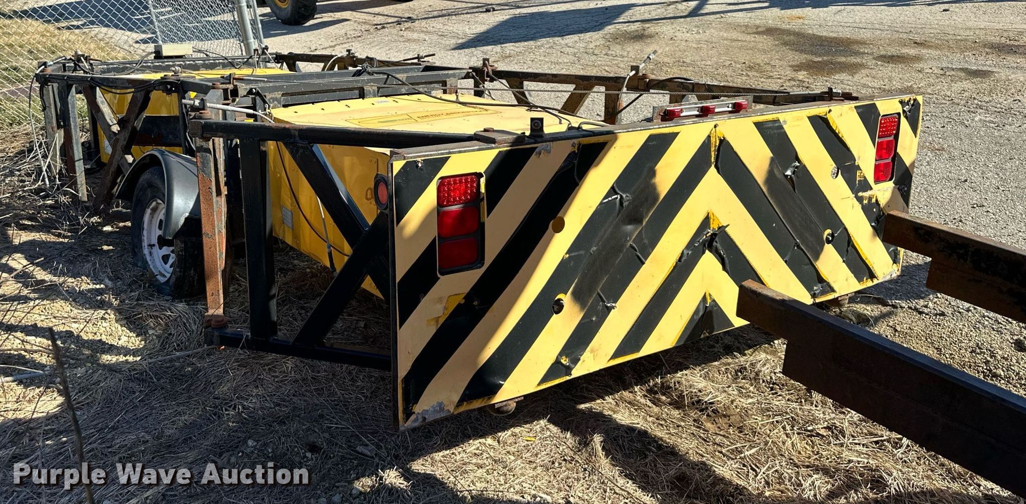 2003 Crash Energy Absorption Systems Safe Stop 180TMA crash attenuator ...