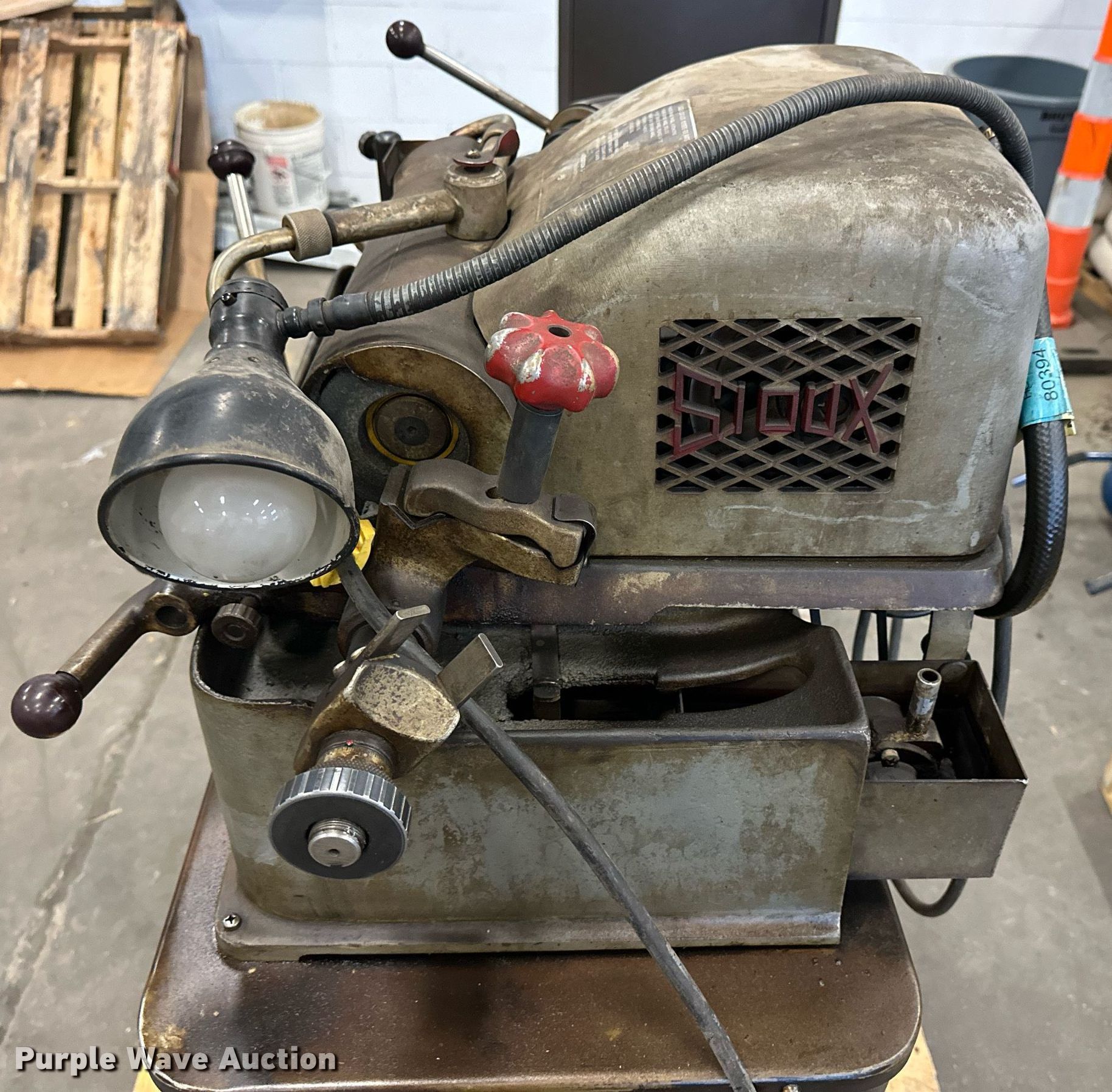 Sioux 645L valve face grinder in Norton, KS | Item NJ9305 sold | Purple ...