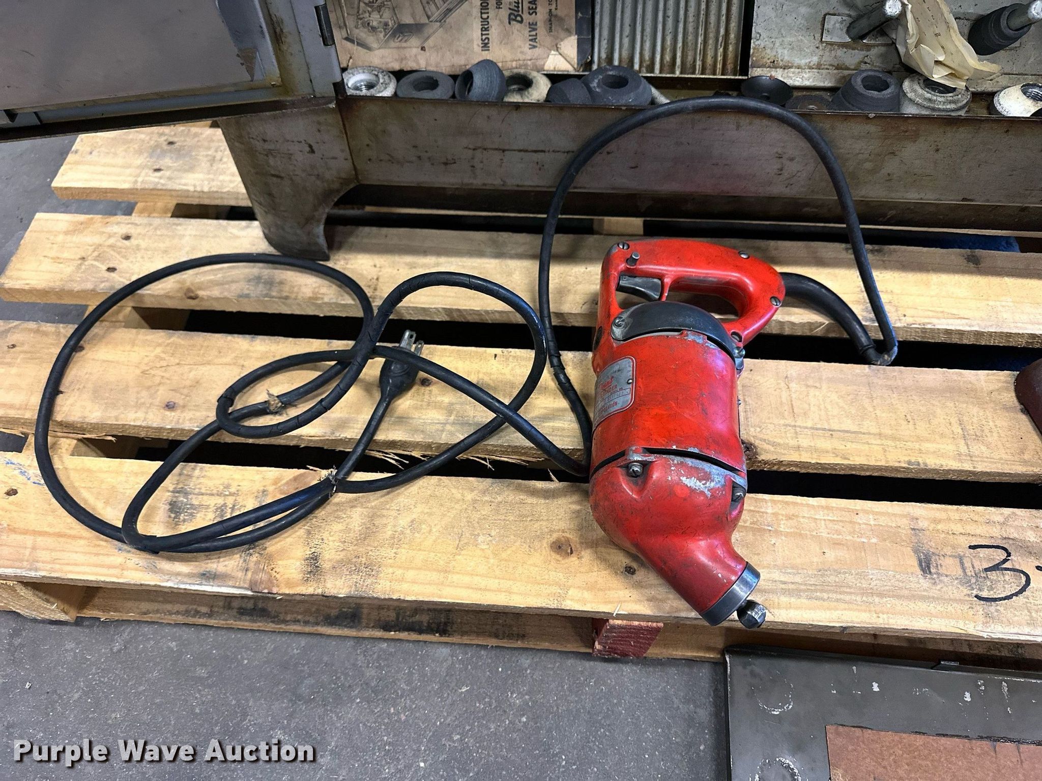 Sioux 645L valve face grinder in Norton, KS | Item NJ9305 sold | Purple ...