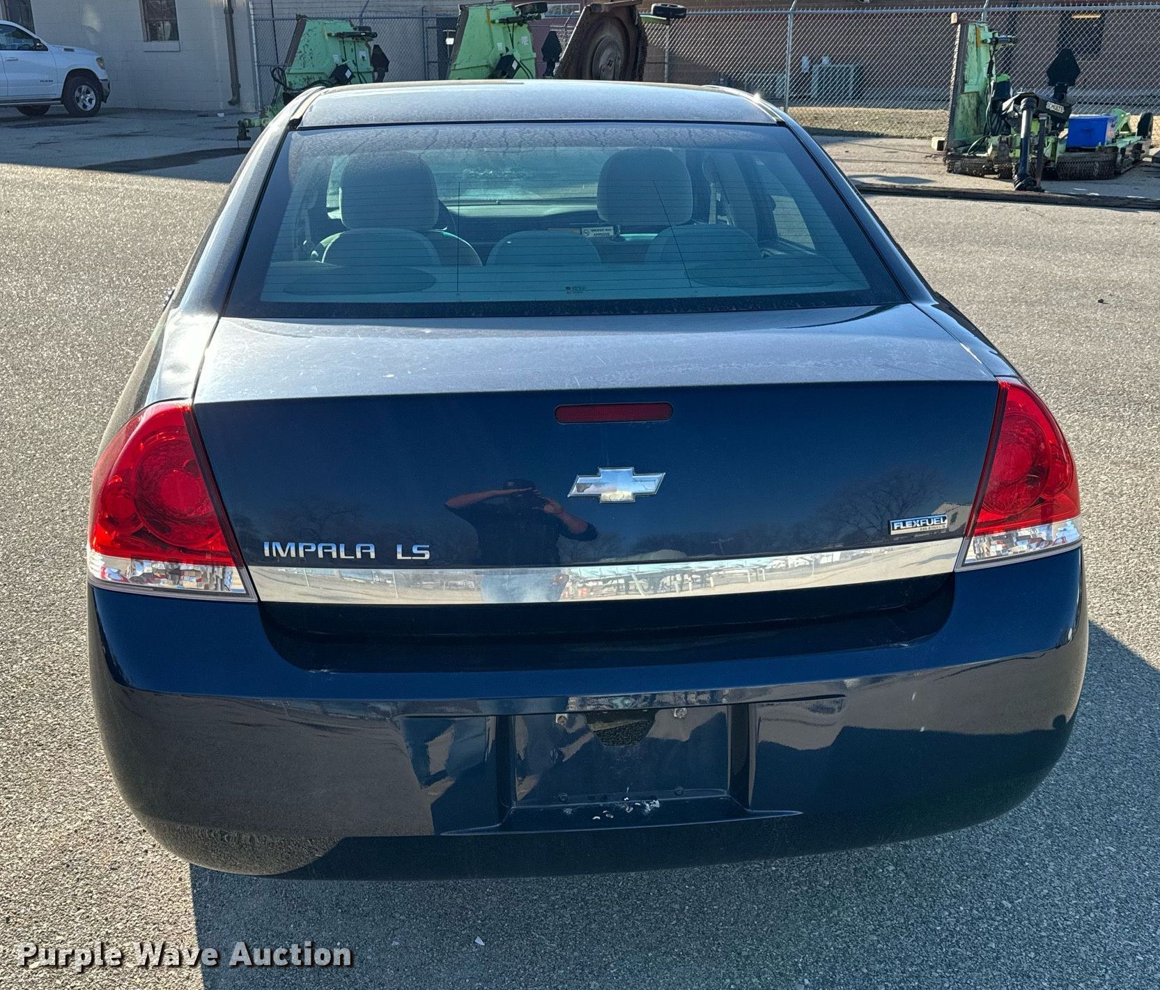 2009 Chevrolet Impala LS in Salina, KS | Item NJ9326 sold | Purple Wave