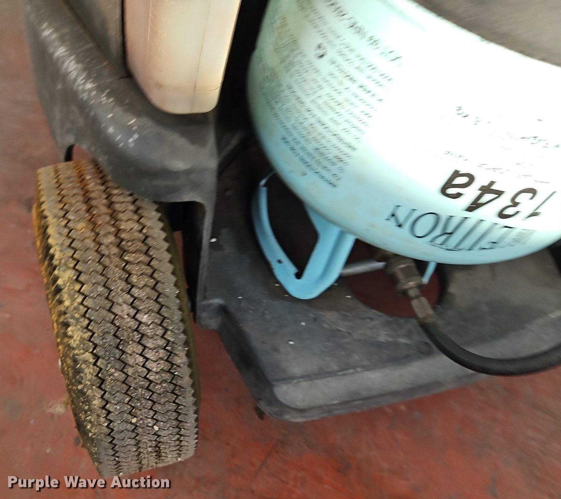 Robinair Cooltech 34788 refrigerant recovery recycling machine in ...