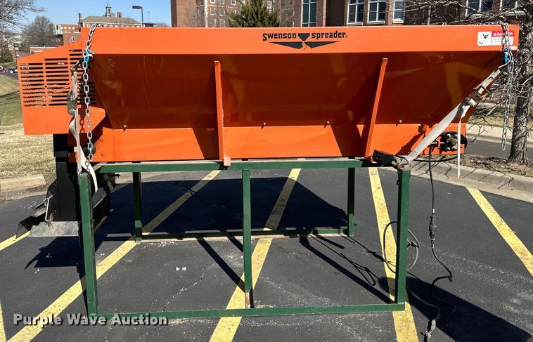 Swenson spreader in Leavenworth, KS | Item DQ6335 for sale | Purple Wave