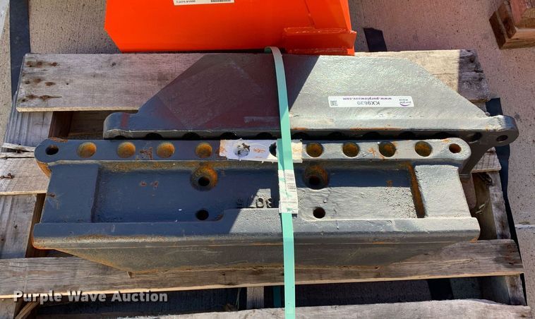 (2) Kubota M8075 counter weights in Grapevine, TX | Item KX9839 sold ...