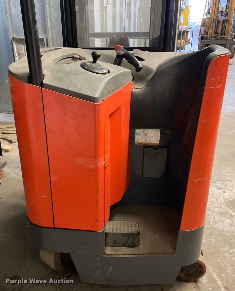 Toyota 6BRU18 order picker in Broadview, IL | Item LW9008 sold | Purple ...