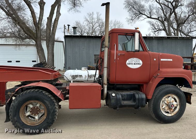 1975 International Fleetstar 2050A semi truck in Ogallah, KS | Item ...