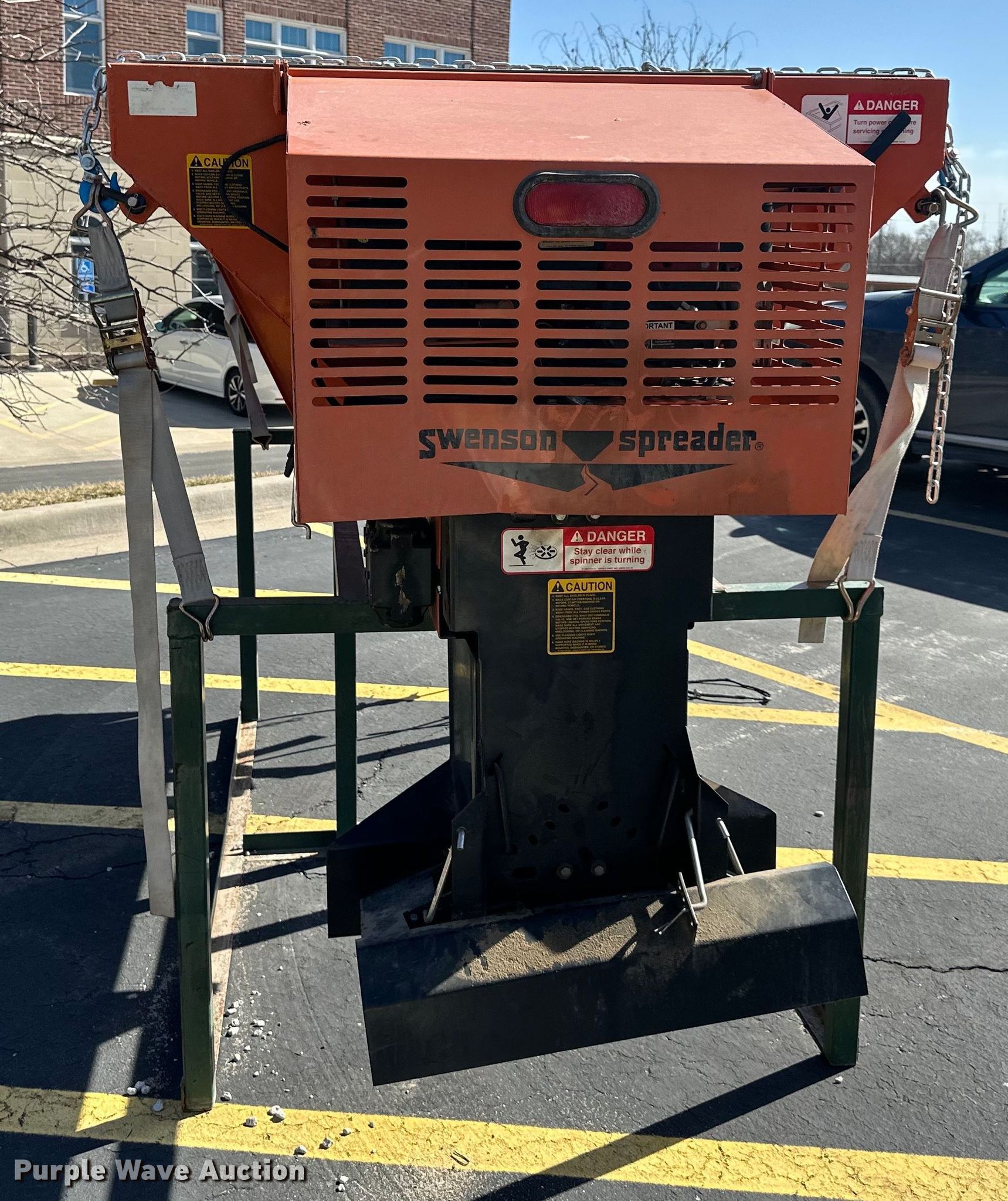 Swenson spreader in Leavenworth, KS | Item DQ6335 for sale | Purple Wave