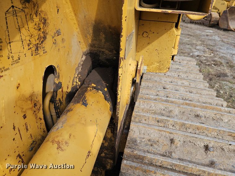 1994 Caterpillar 953B track loader in Shawnee, KS | Item DN7212 sold ...