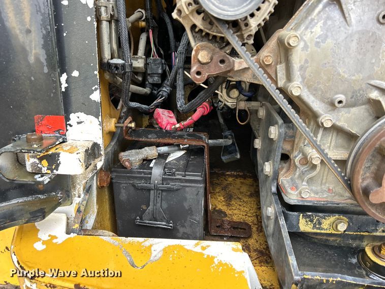 2006 Caterpillar 287B skid steer loader in Montezuma, IA | Item DS0829 ...