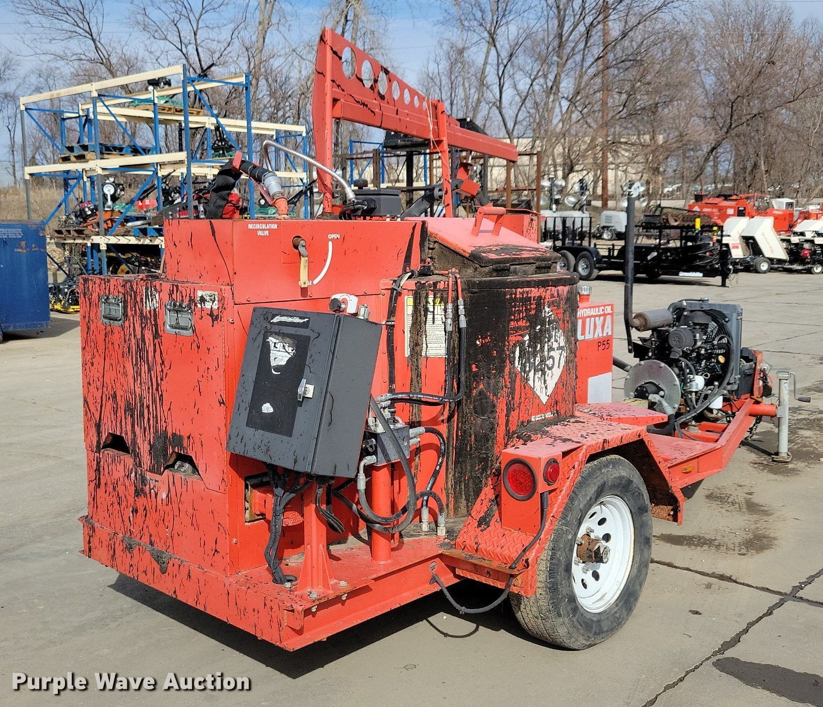 2013 Crafco EZ500 Series II melter applicator in Des Moines, IA | Item DG0429 sold | Purple Wave