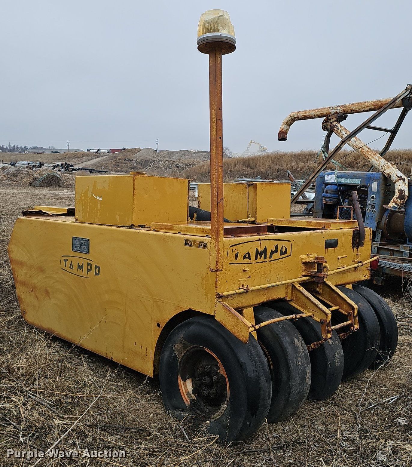 Tampo SP-9STC pull type pneumatic roller in Sutton, NE | Item DK0647 ...