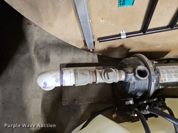 Country Tuff turf sprayer in Edgerton, KS | Item EK5541 sold | Purple Wave