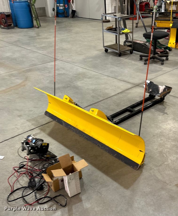 Moose Plow Utility vehicle snow plow in Hutchinson, KS | Item NU9540 ...