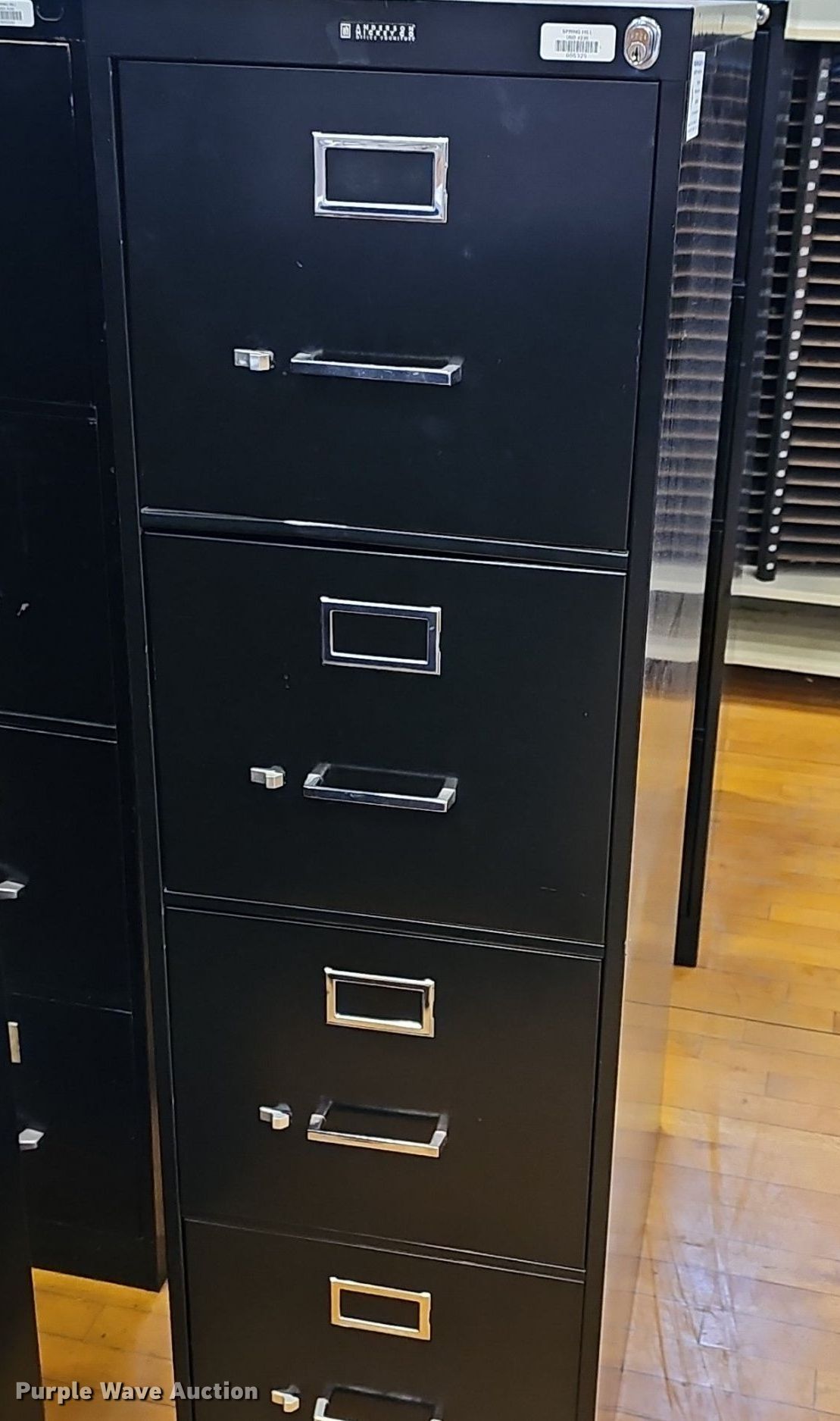 Cabinets in Spring Hill, KS | Item EK5578 for sale | Purple Wave