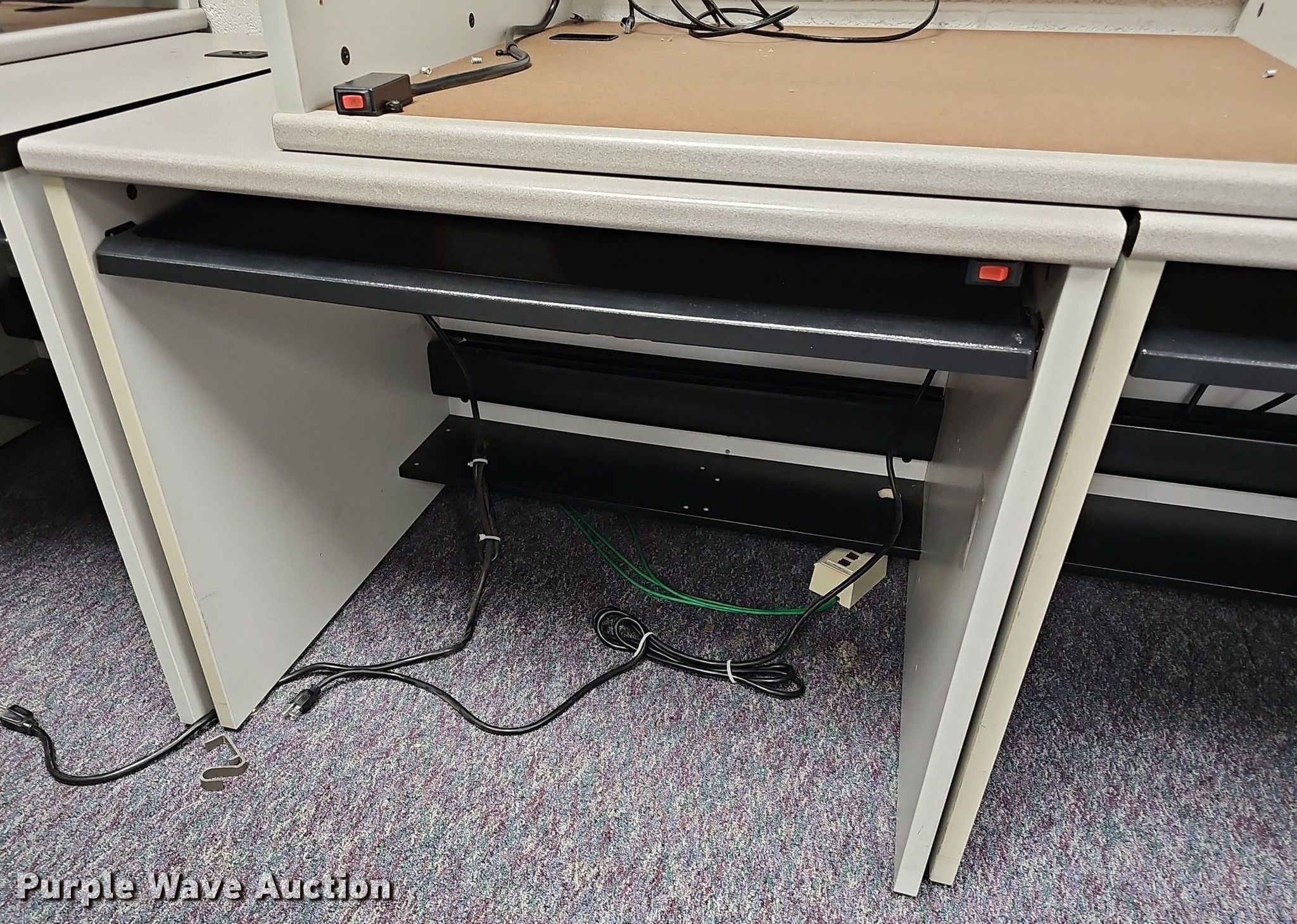 Approx. 26 computer desks in Manhattan, KS | Item EK5637 sold | Purple Wave