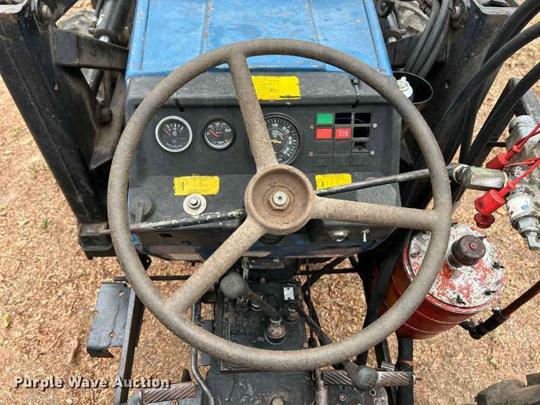 Long 2610 MFWD tractor in Dittmer, MO | Item EK4200 for sale | Purple Wave