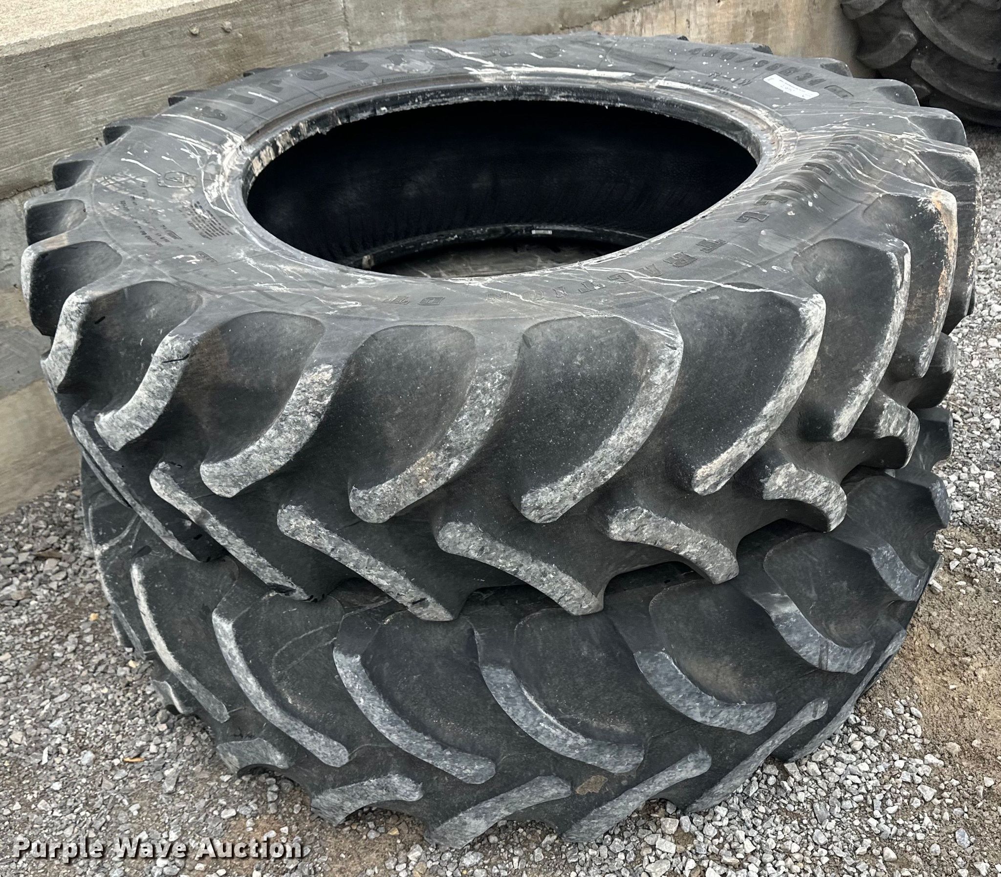 (2) 420/85R34 tires in Woodward, OK | Item OA9672 sold | Purple Wave