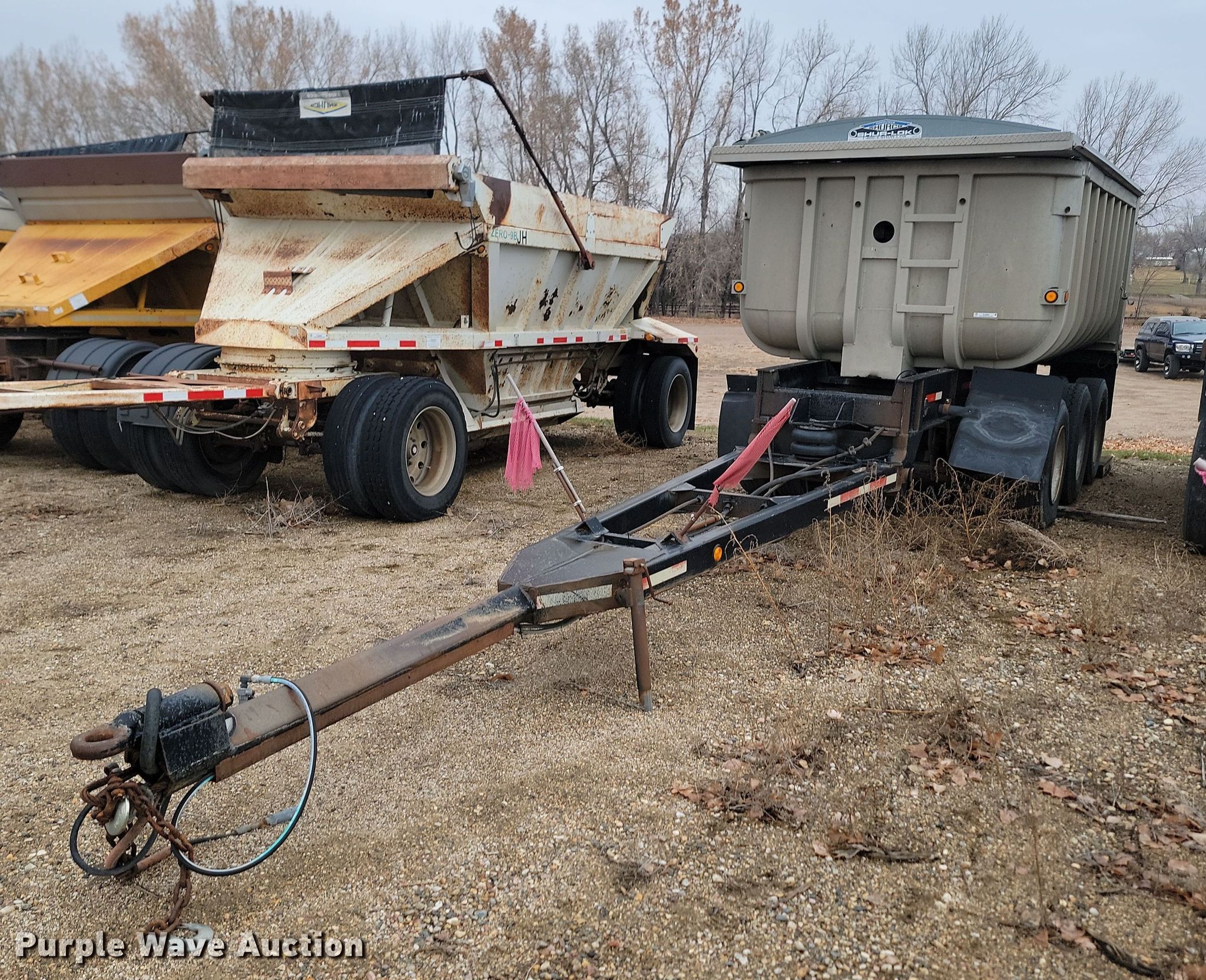 1984 Fruehauf end dump pup trailer in Mitchell , SD | Item KU9094 for ...