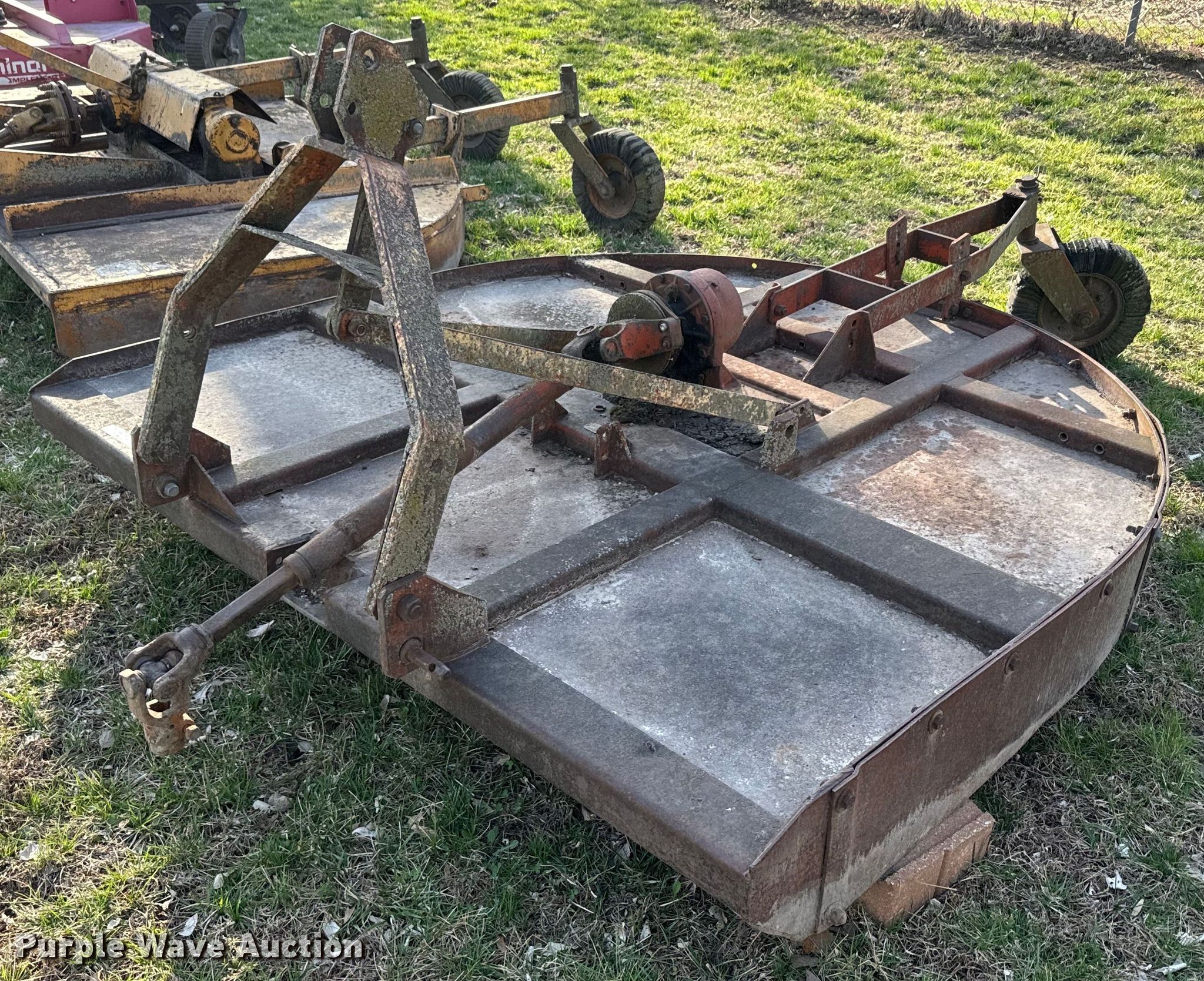 Mohawk 610 rotary mower in Lawrence, KS | Item NS9505 sold | Purple Wave