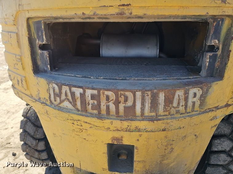 Caterpillar DP30 forklift in Elkhorn, NE | Item DQ8578 sold | Purple Wave