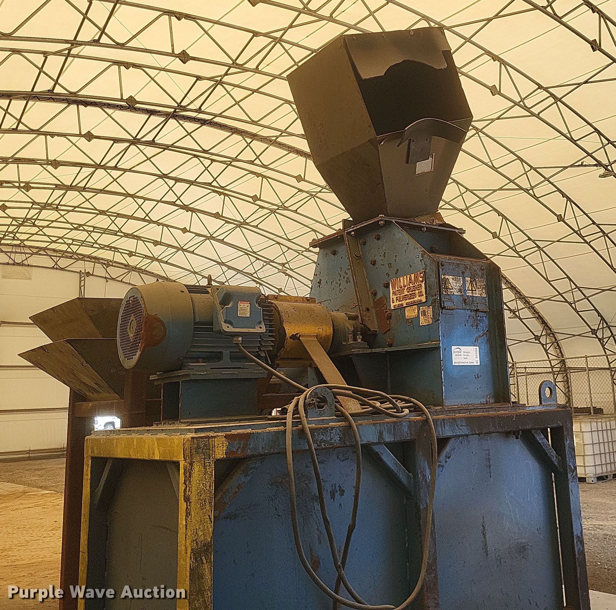 Williams crusher in Marston, MO | Item DO4855 sold | Purple Wave