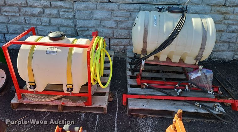 (2) sprayers in Kansas City, KS | Item EK5681 sold | Purple Wave