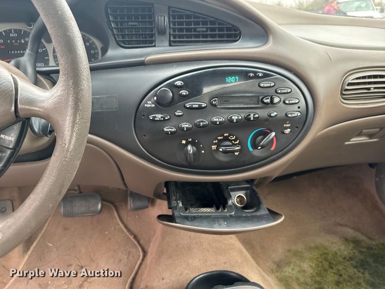 1999 Ford Taurus SE in CHANUTE, KS | Item ND9038 sold | Purple Wave