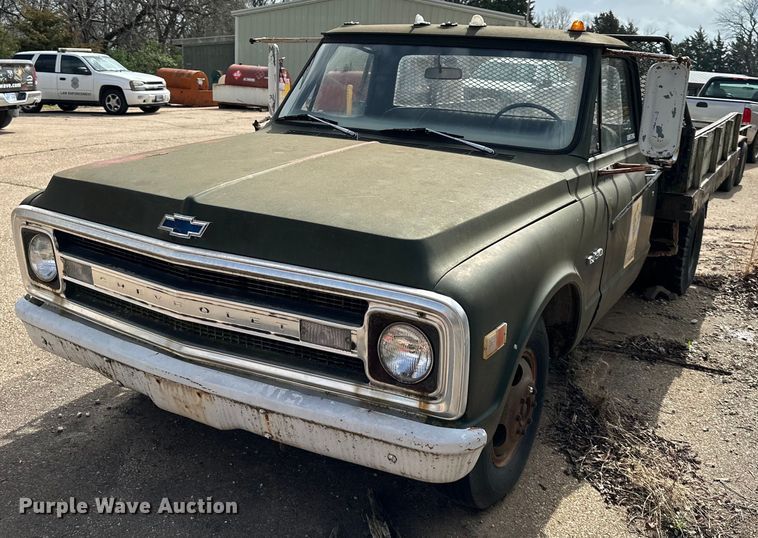 1970 Chevrolet C30 flatbed pickup truck in Ozawkie, KS | Item NT9066 ...