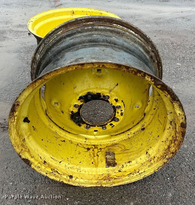 2) John Deere combine wheels in Hobart, OK | Item DG4287 sold | Purple Wave