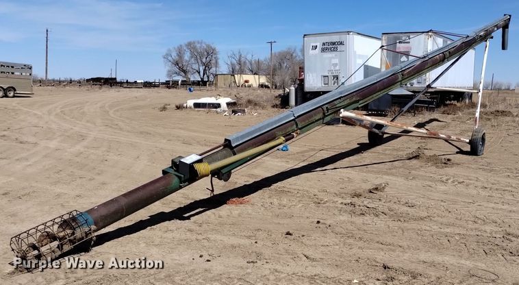 My-D Han-D auger in Ordway, CO | Item DQ6032 sold | Purple Wave
