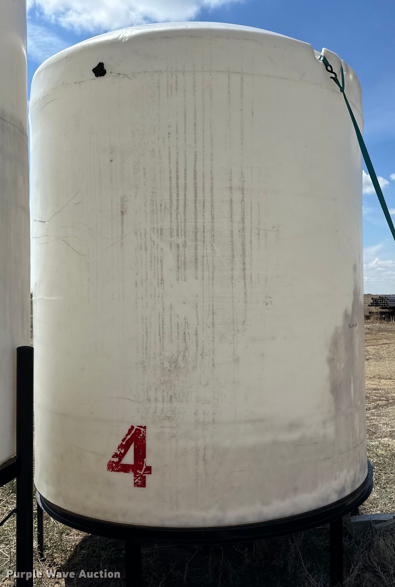 3,000 gallon poly tank in Lakin, KS | Item OI9287 sold | Purple Wave