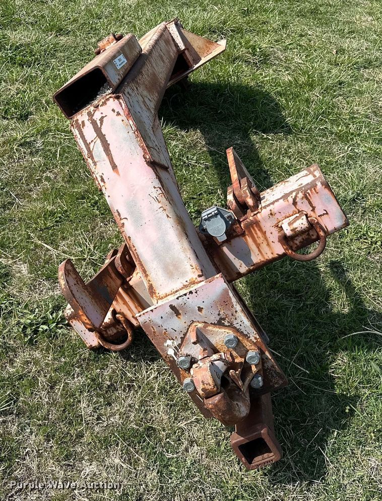 Fifth wheel pintle hitch attachment in Nowata, OK | Item OM9343 for ...