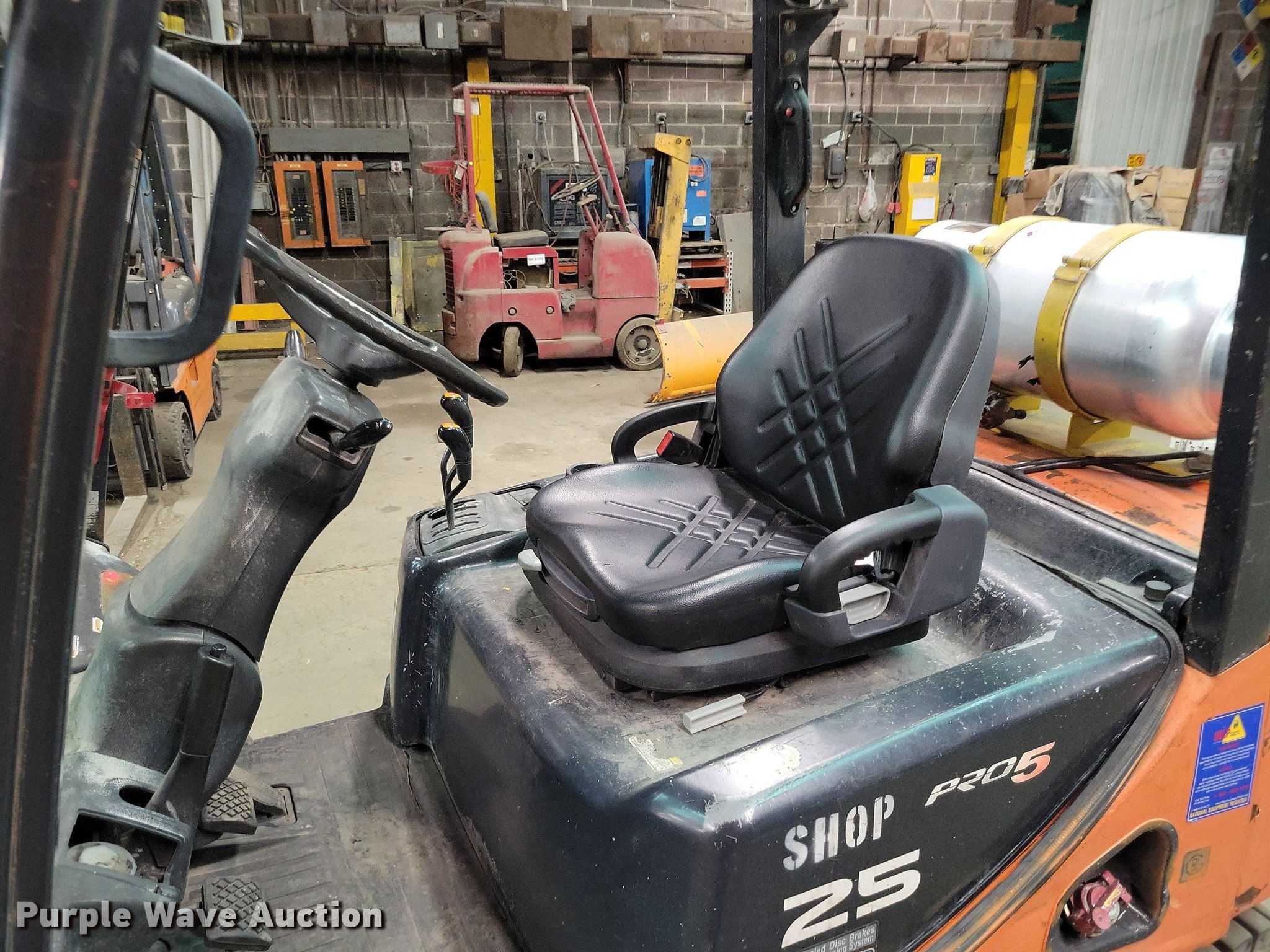 2008 Doosan G25E-5 forklift in Kansas City, MO | Item DR7969 for sale ...