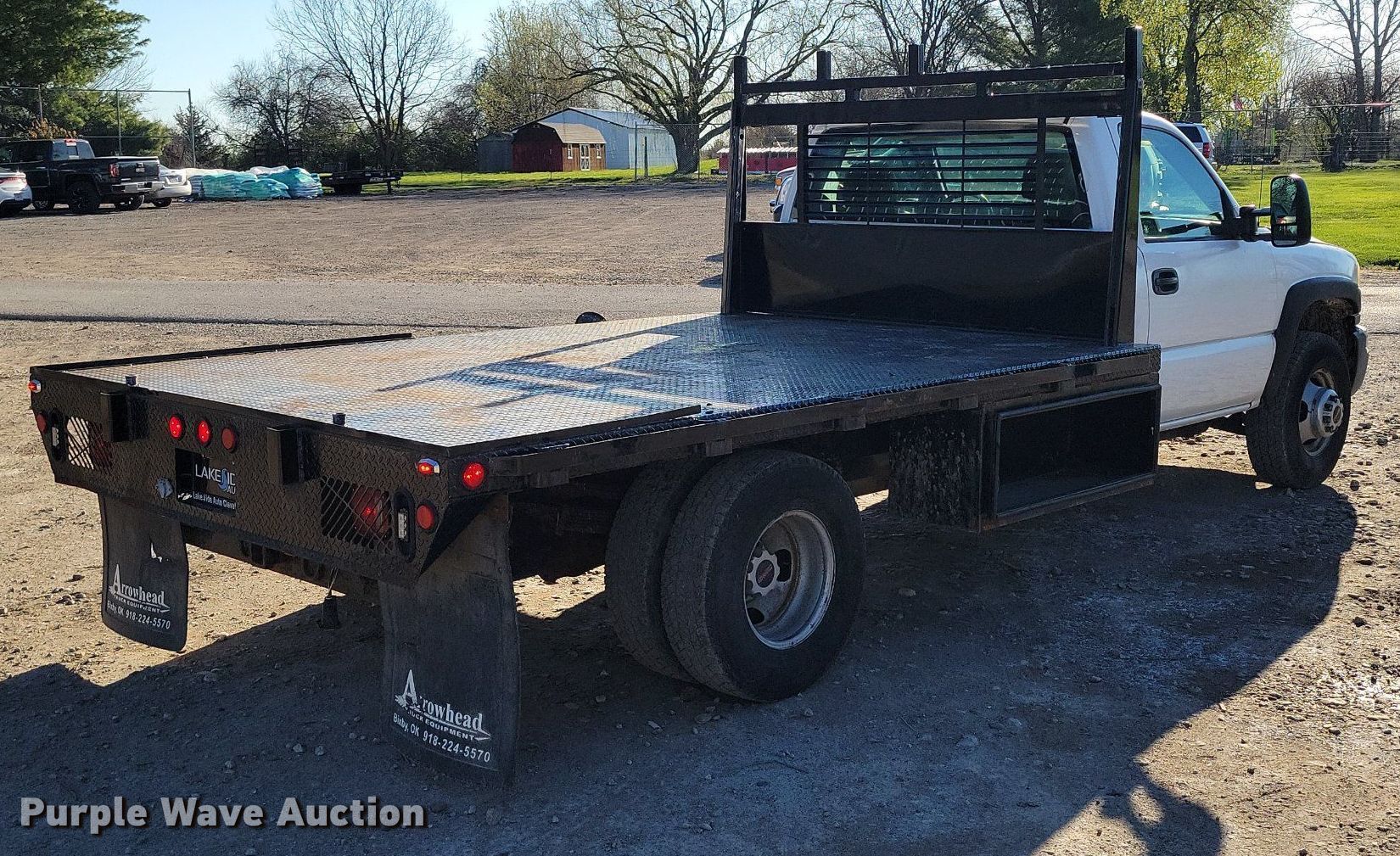 2004 GMC Sierra 3500 flatbed pickup truck in Grain Valley, MO | Item ...