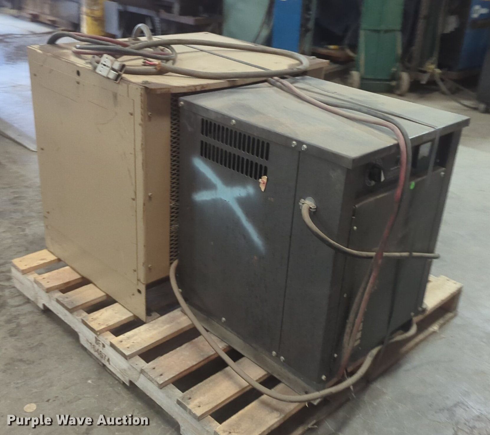 (2) forklift chargers in Oklahoma City, OK | Item NG9342 sold | Purple Wave