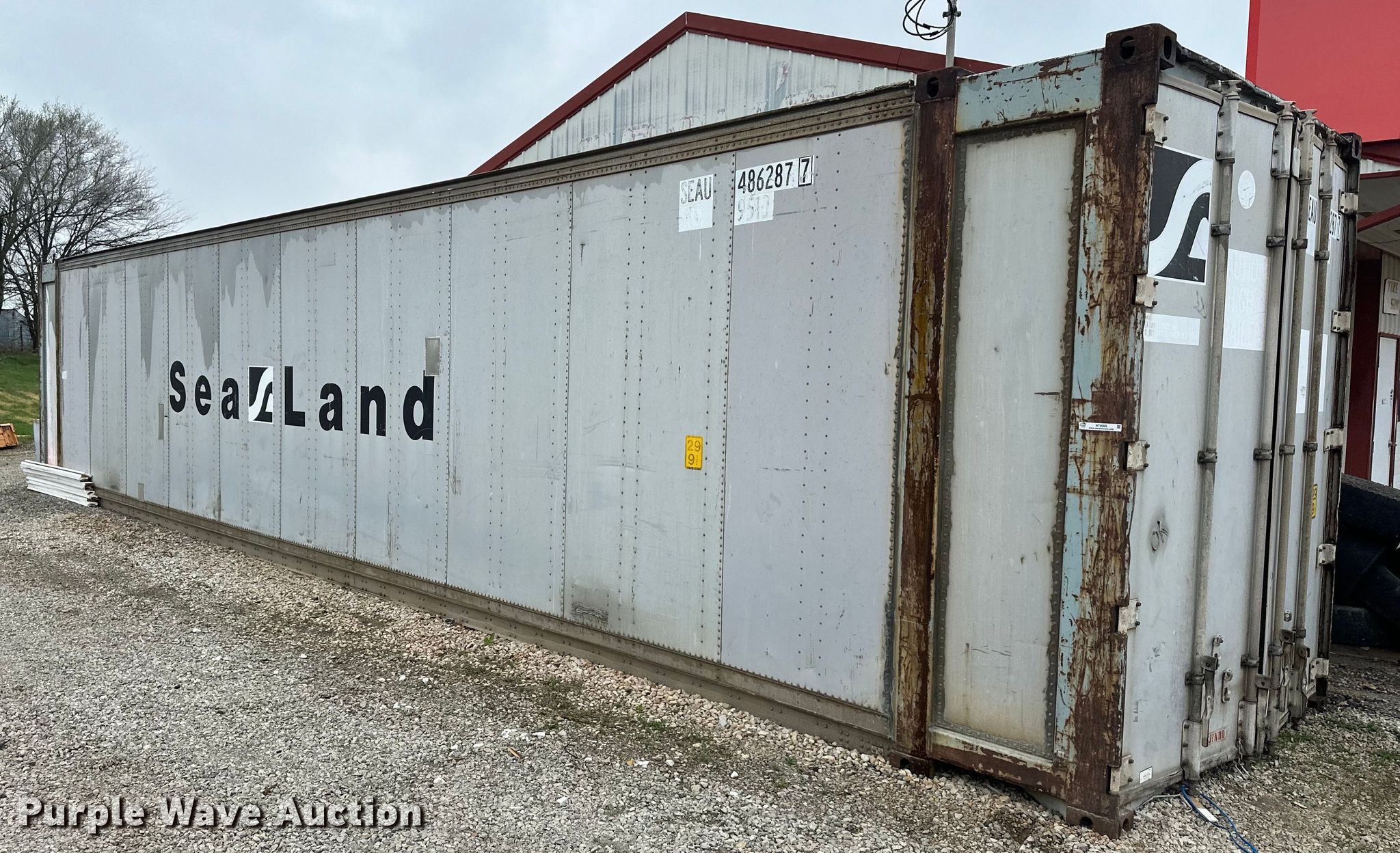 Shipping container in McLouth, KS | Item NT9068 sold | Purple Wave