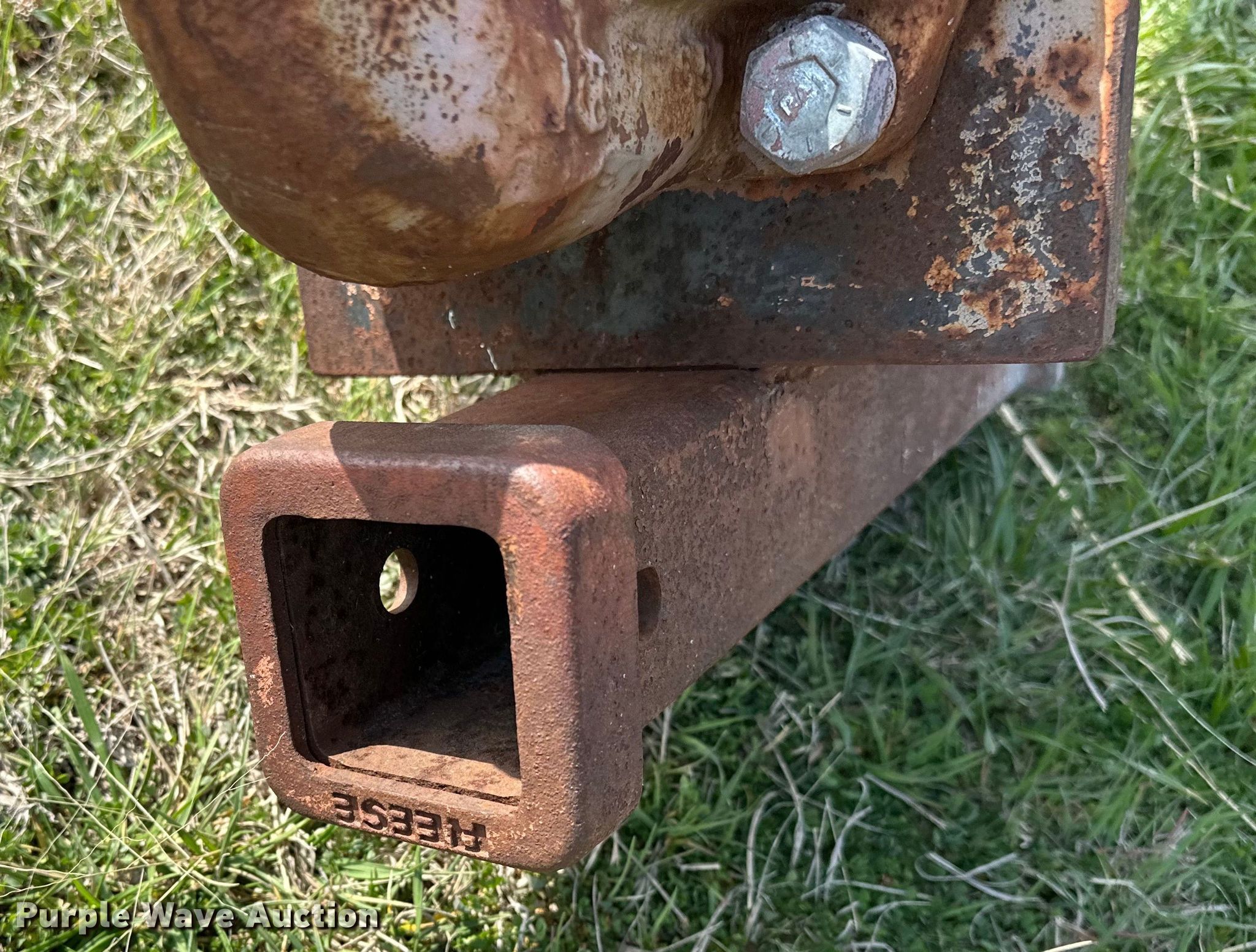 Fifth wheel pintle hitch attachment in Nowata, OK | Item OM9343 for ...