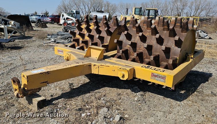 Wedge foot roller in Lincoln, NE | Item DQ8613 sold | Purple Wave