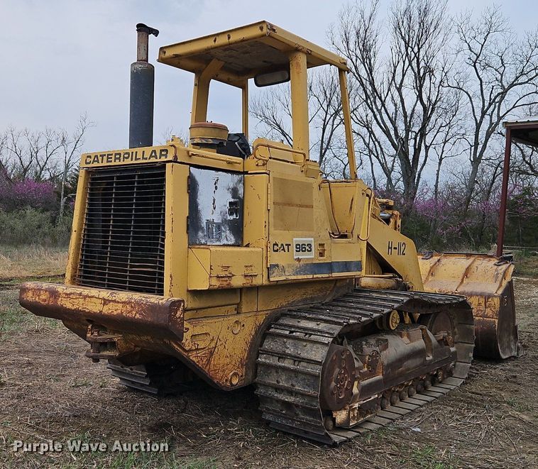 1985 Caterpillar 963 track loader in Olivet, KS | Item DR8565 sold | Purple Wave