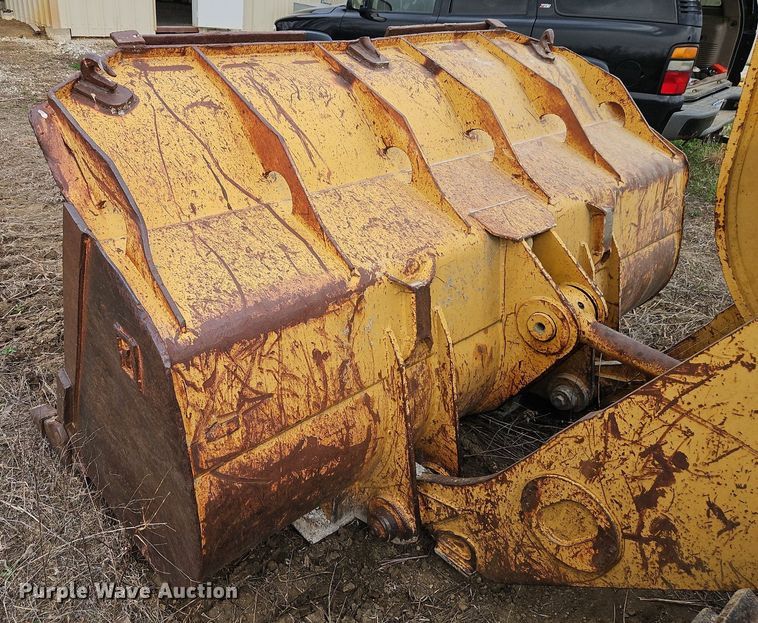 1985 Caterpillar 963 track loader in Olivet, KS | Item DR8565 sold | Purple Wave