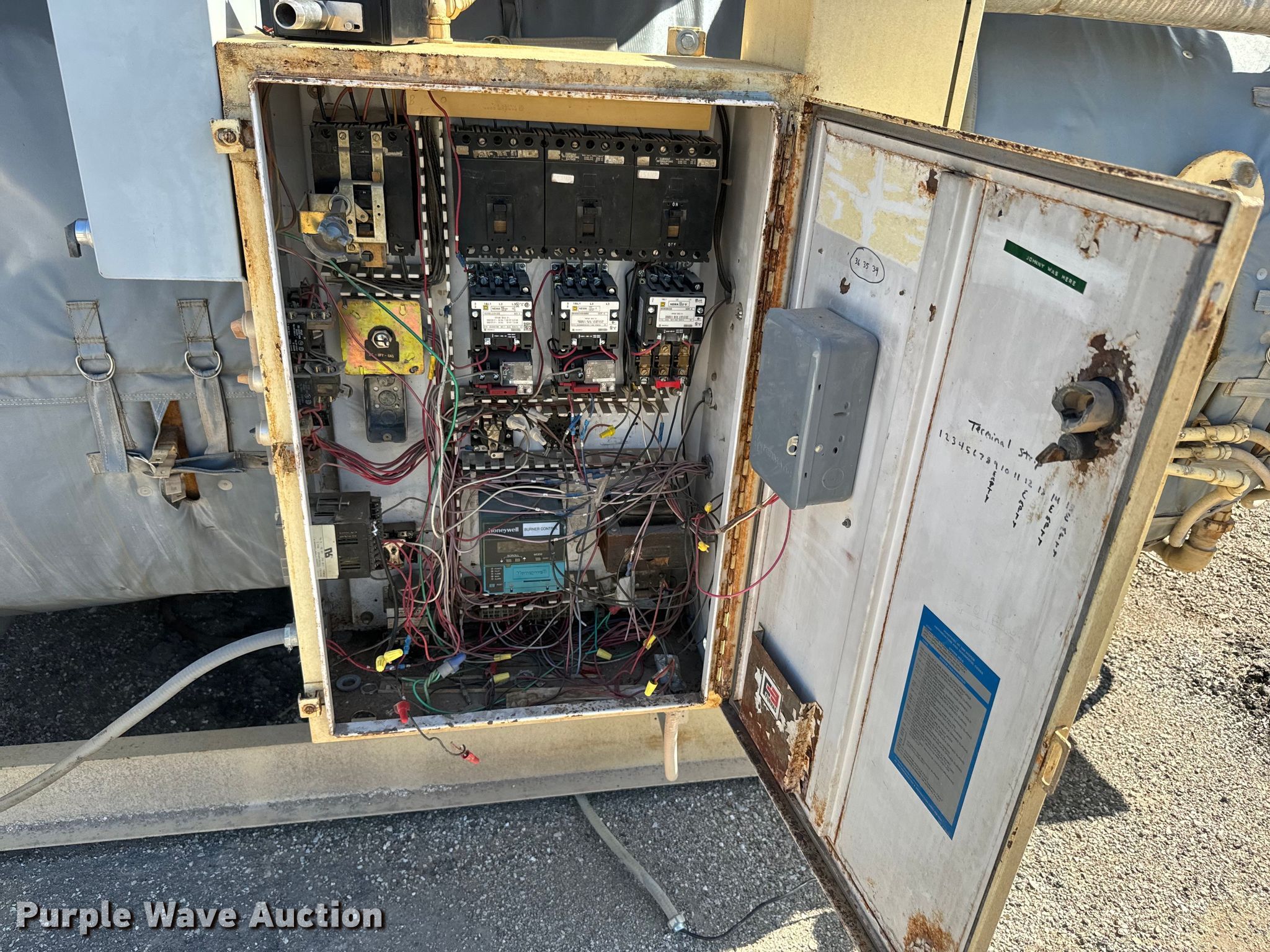 Heatec HC-200 natural gas oil heater in Manhattan, KS | Item EH5339 ...