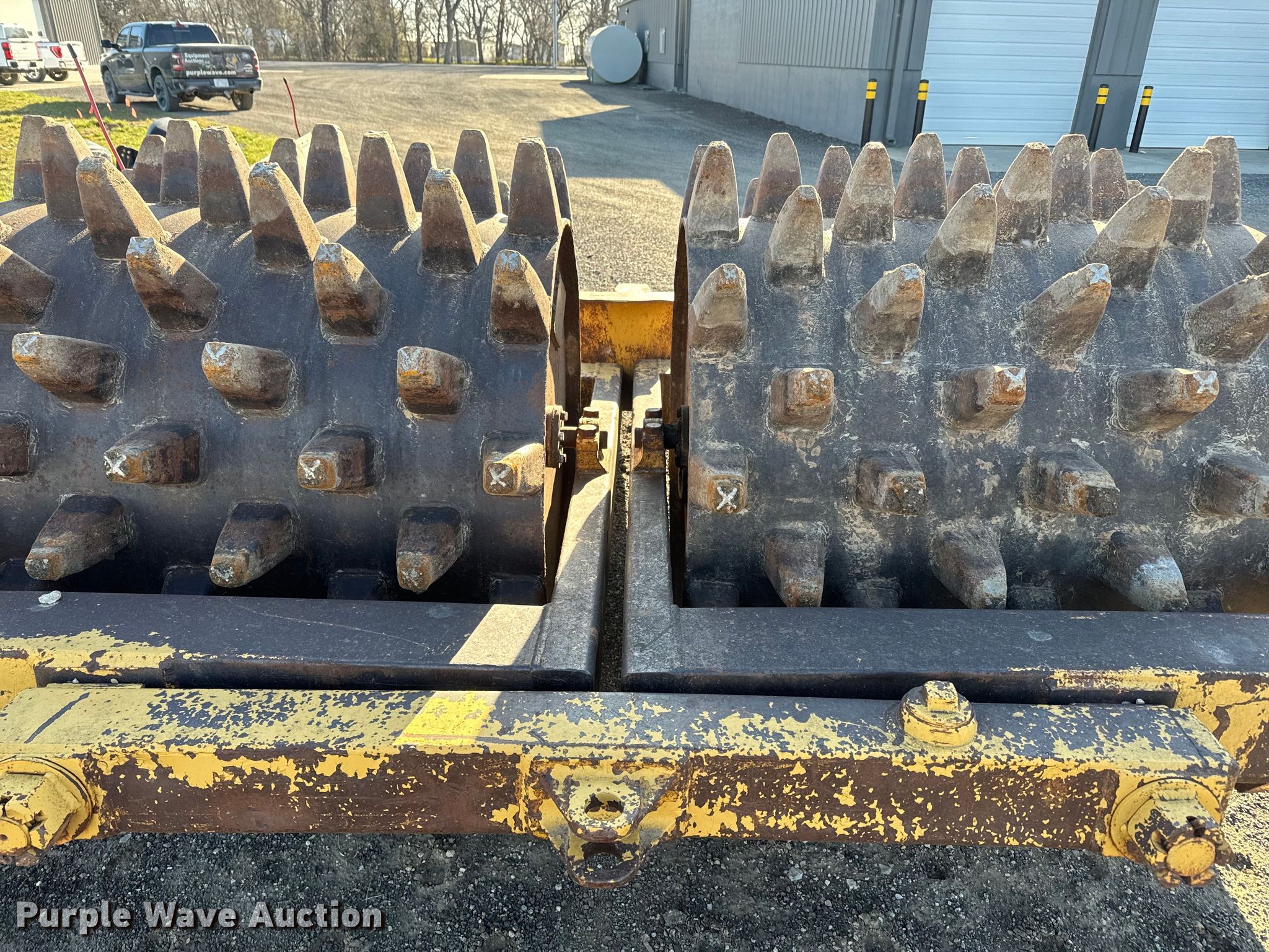 American wedge foot roller in Wamego, KS | Item EH5346 sold | Purple Wave
