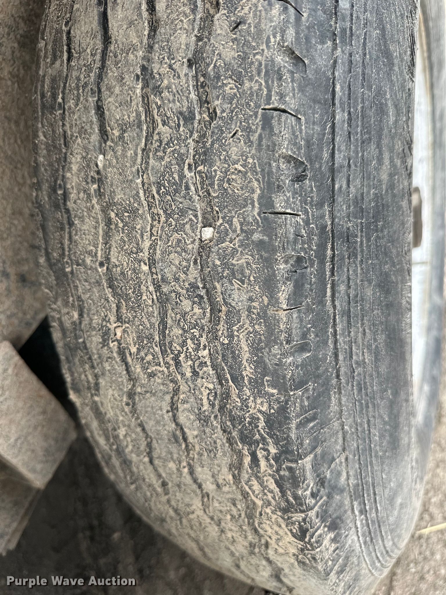 2016 PJ tilt deck equipment trailer in Topeka, KS | Item OF9345 for ...