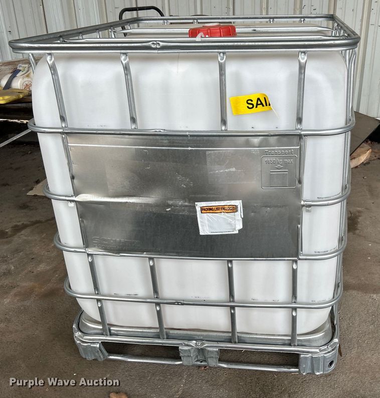 Poly tote in Tulsa, OK | Item EG0300 for sale | Purple Wave