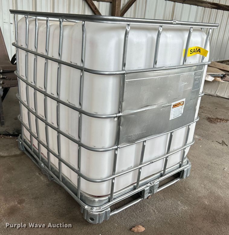 Poly tote in Tulsa, OK | Item EG0300 sold | Purple Wave