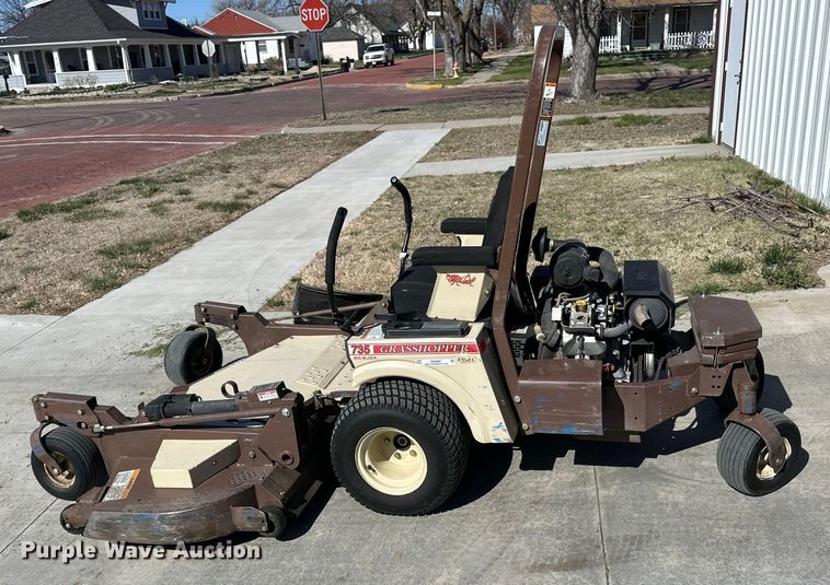 Grasshopper 735 Big Block ZTR lawn mower in Norton, KS | Item OE9067 ...