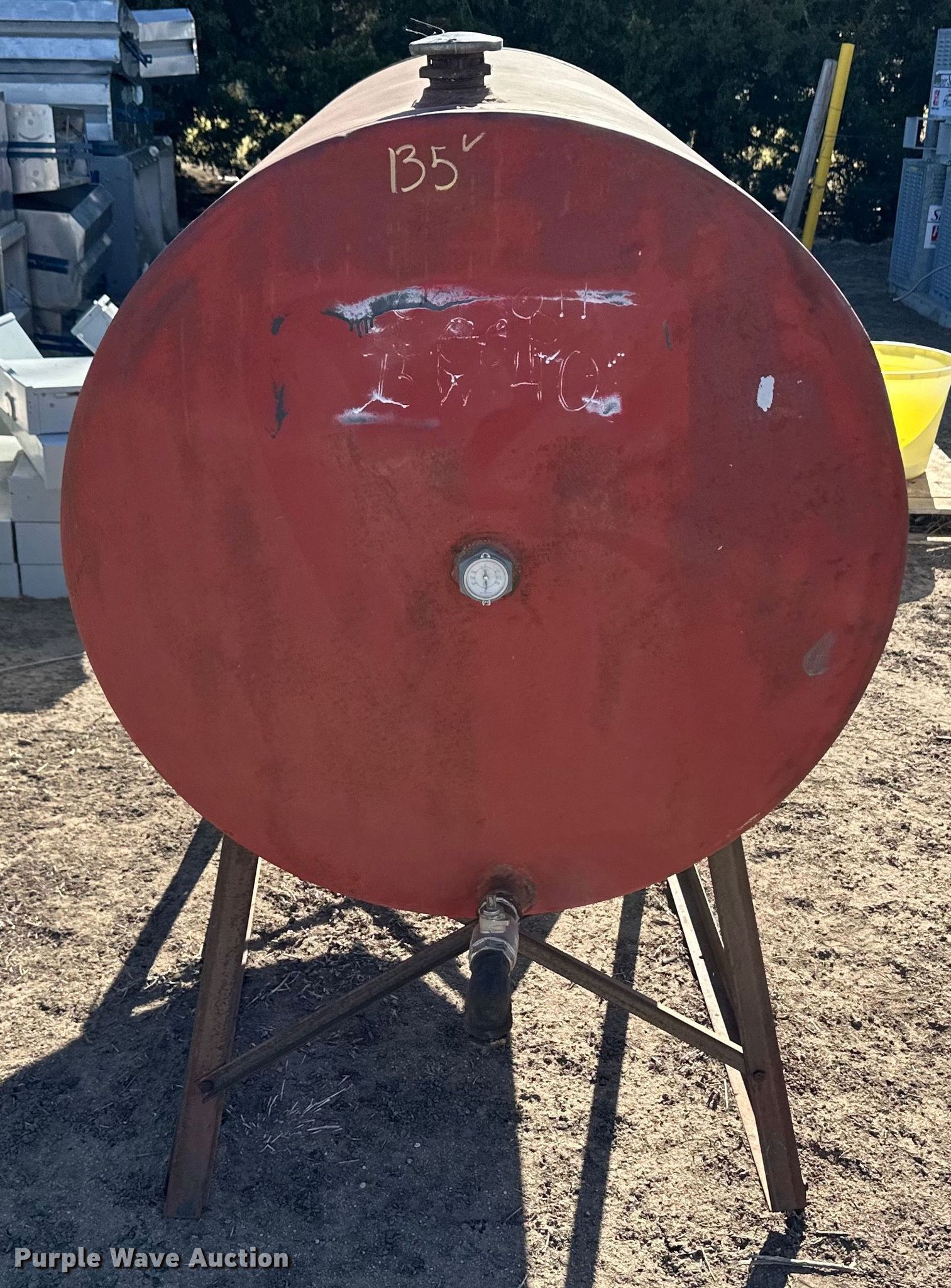 (2) fuel tanks in Sublette, KS | Item OI9364 for sale | Purple Wave